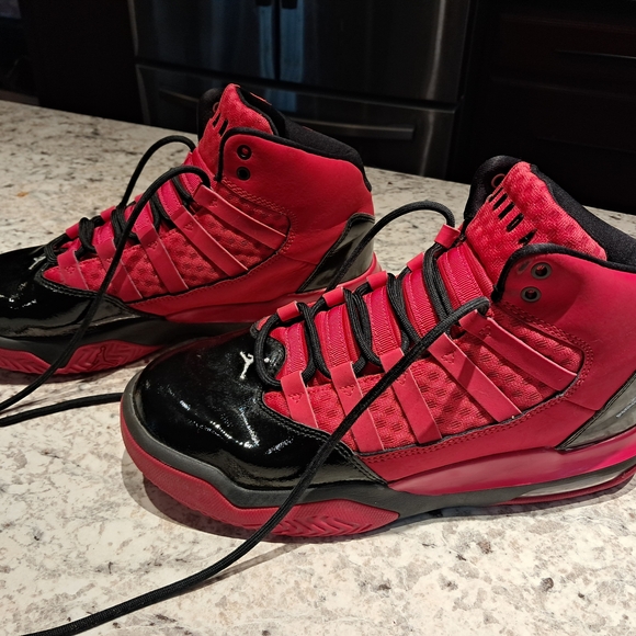 Jordan | Shoes | Nike Air Jordan Max Aura Red And Black Colorway ...